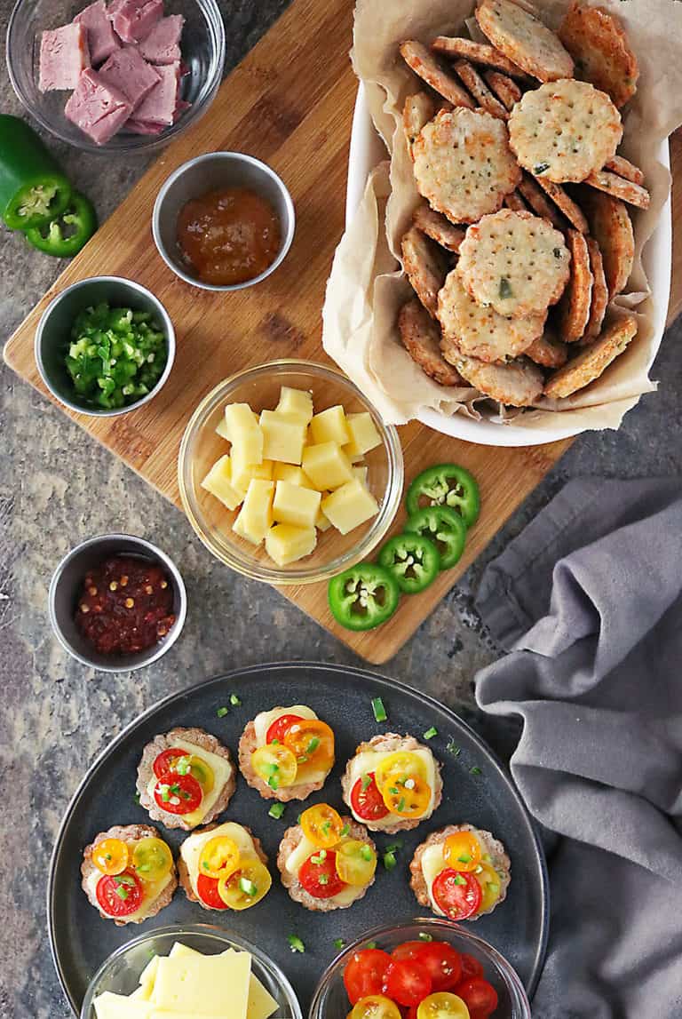 Jalapeño Cheese Crackers Recipe - Savory Spin