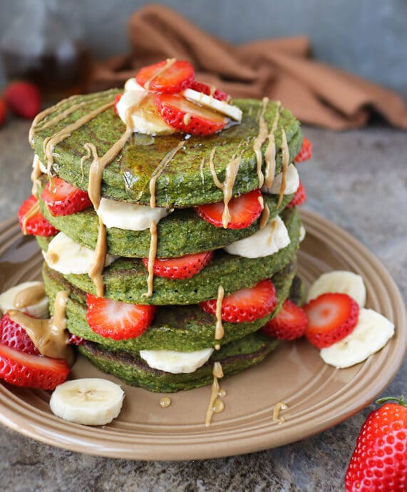 Green Smoothie Oatmeal Pancakes Recipe - Savory Spin