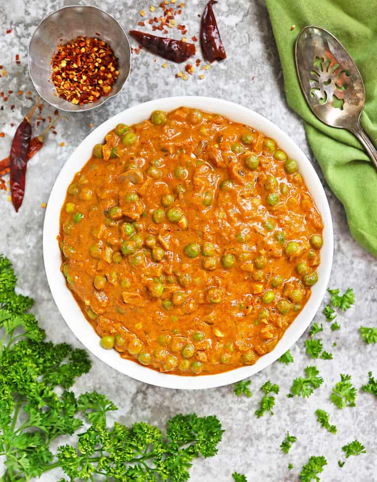 Green Pea Curry Recipe (with frozen green peas) - Savory Spin
