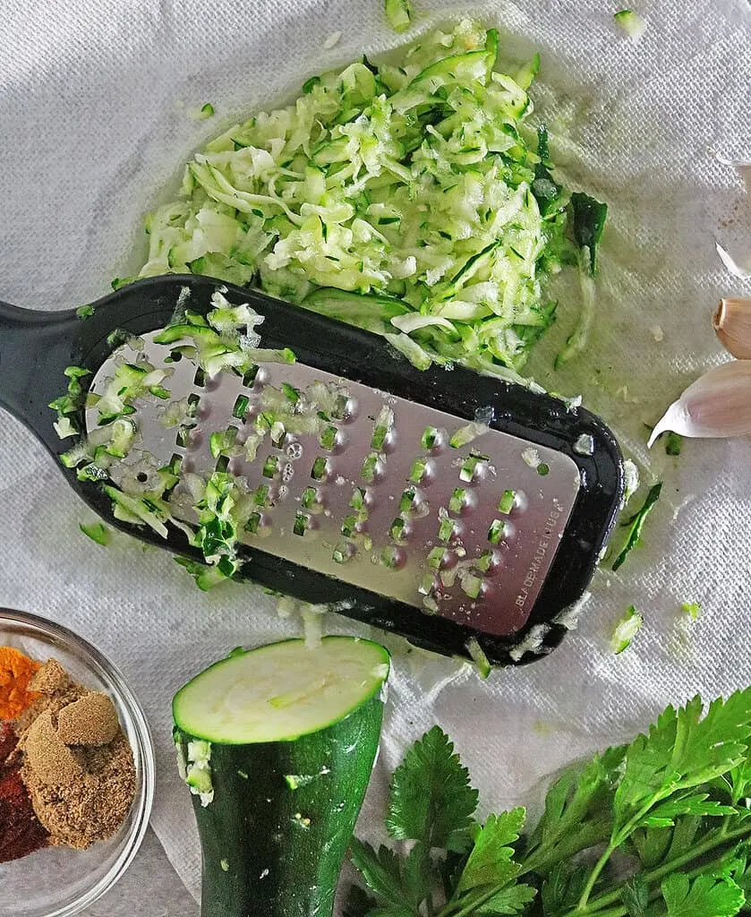 Easy Zucchini fritters Recipe