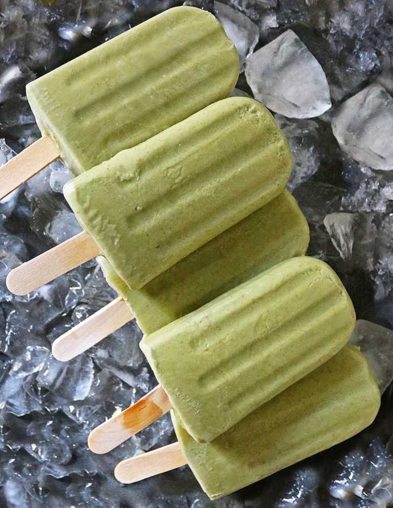 4-Ingredient Matcha Latte Popsicles - Savory Spin