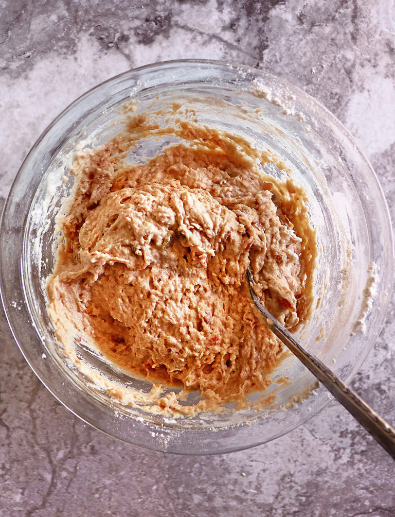 Easy 4-ingredient Skillet Salsa Bread